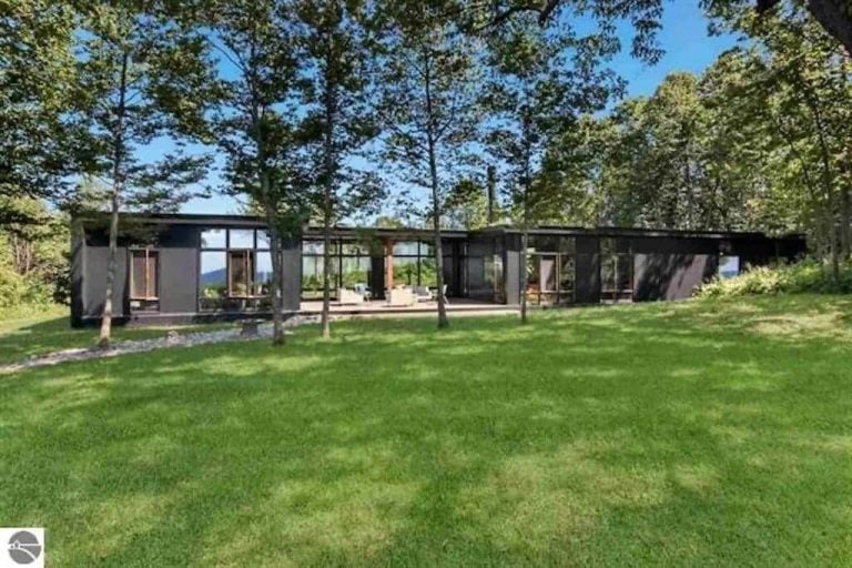 11 Gorgeous Vrbo Michigan Vacation Rentals - Domaine Daily