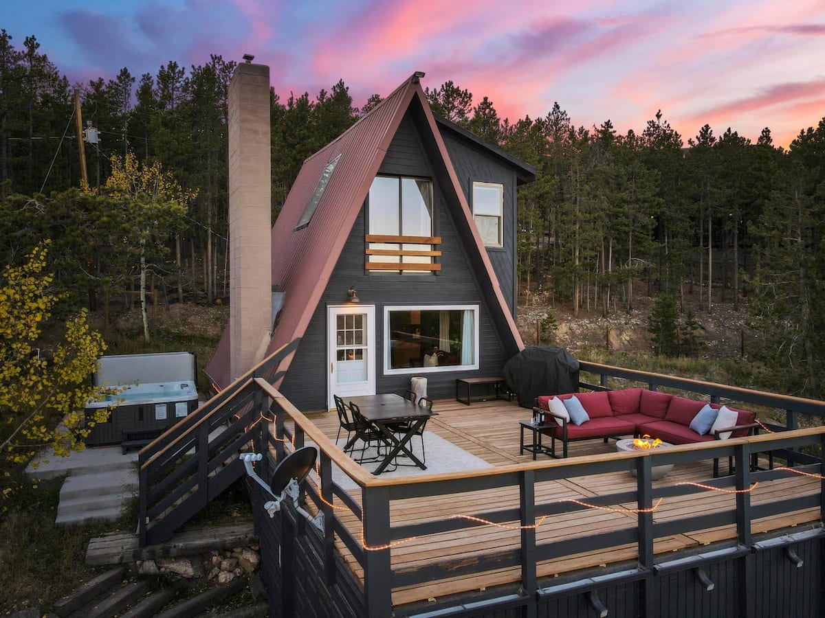 Cozy Up in the Rockies: 14 Stunning Cabins in Denver Colorado - Domaine ...
