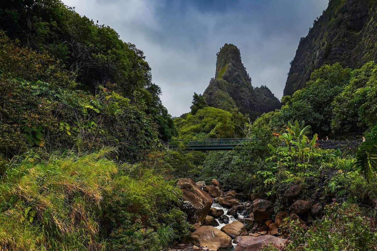 8 Best Hikes in Maui: A Guide to the Most Spectacular Trails - Domaine ...