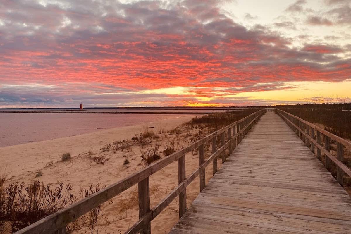 20 Best Michigan Beaches You Must Visit - Domaine Daily