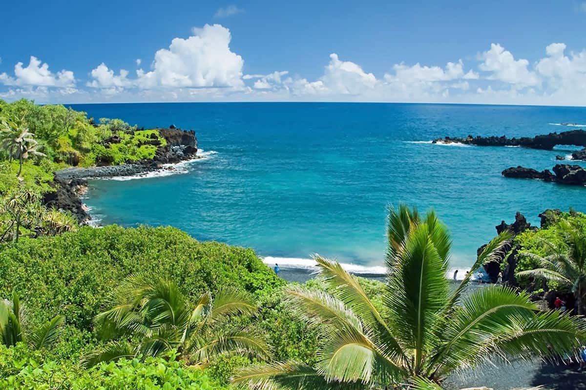 16 Best Beaches in Maui: Your Guide to Paradise - Domaine Daily